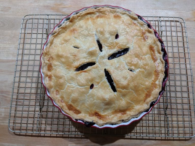 How To Bake A Pie (Mostly) Without A Recipe